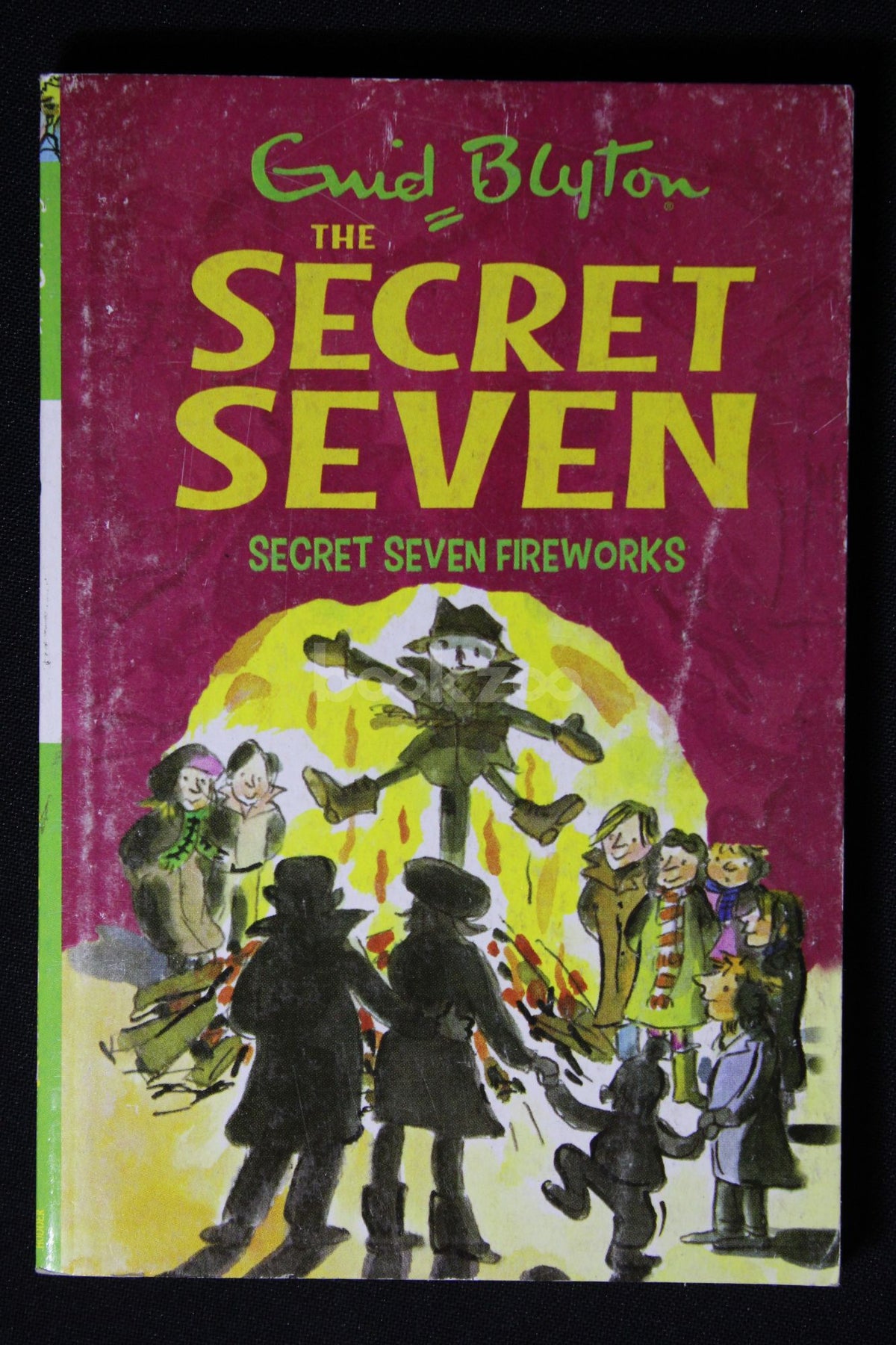 Buy Secret Seven Fireworks : Book 11 at online bookstore bookzoo.in ...