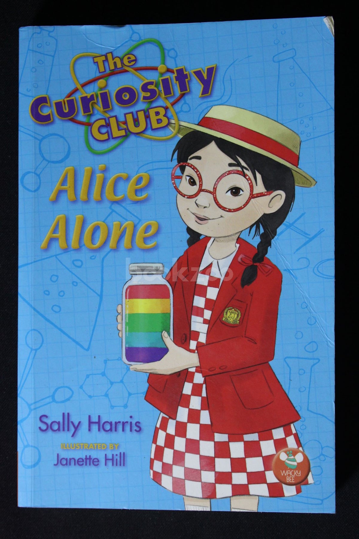 Buy The Curiosity Club: Alice Alone at online bookstore bookzoo.in ...