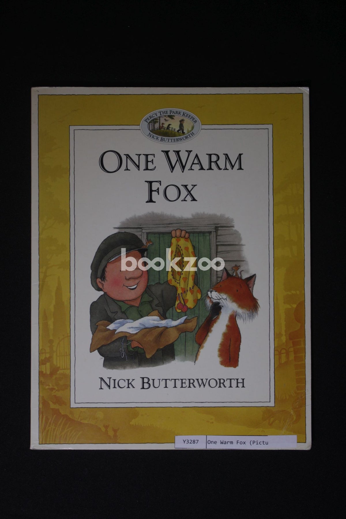 Buy One Warm Fox by Butterworth Nick at Online bookstore bookzoo.in ...