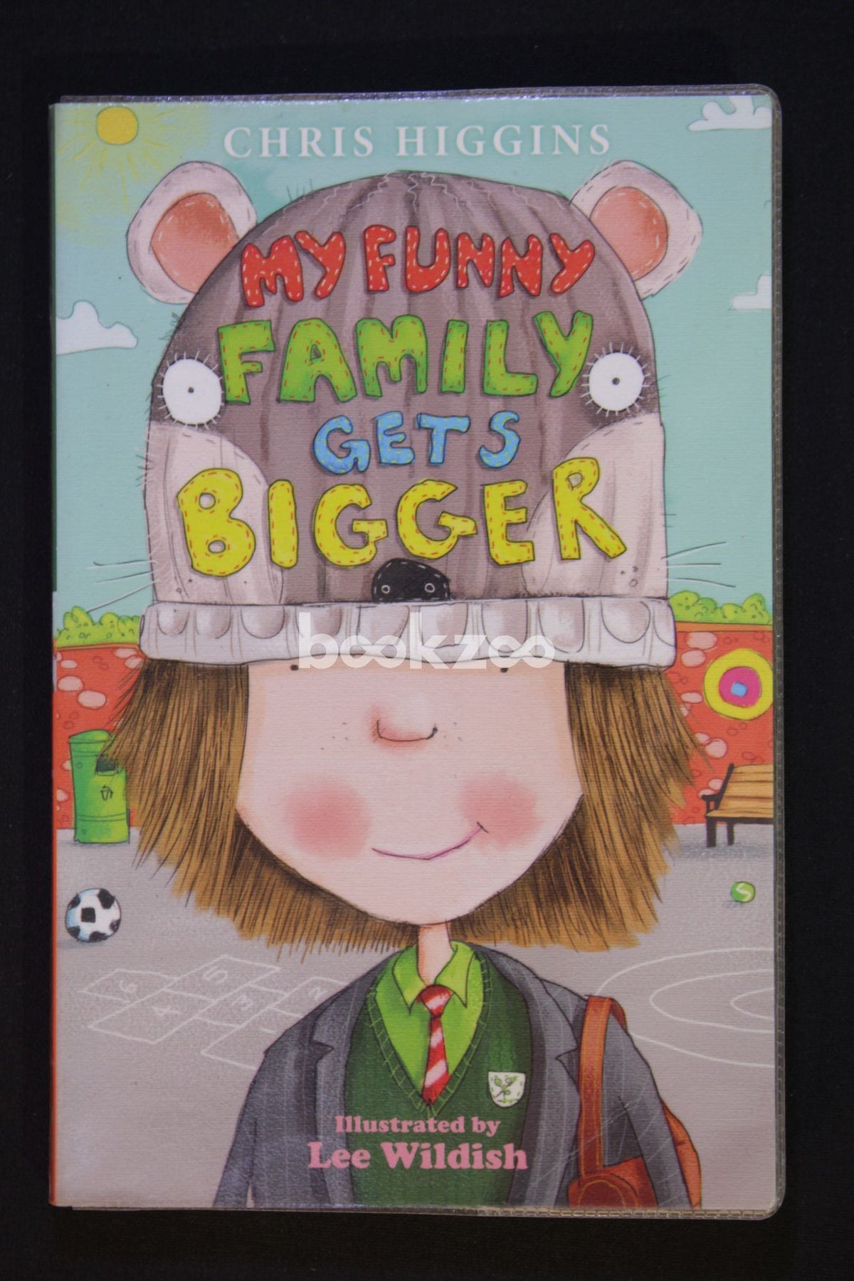 Buy My Funny Family Gets Bigger by Chris Higgins, Lee Wildish at Online ...
