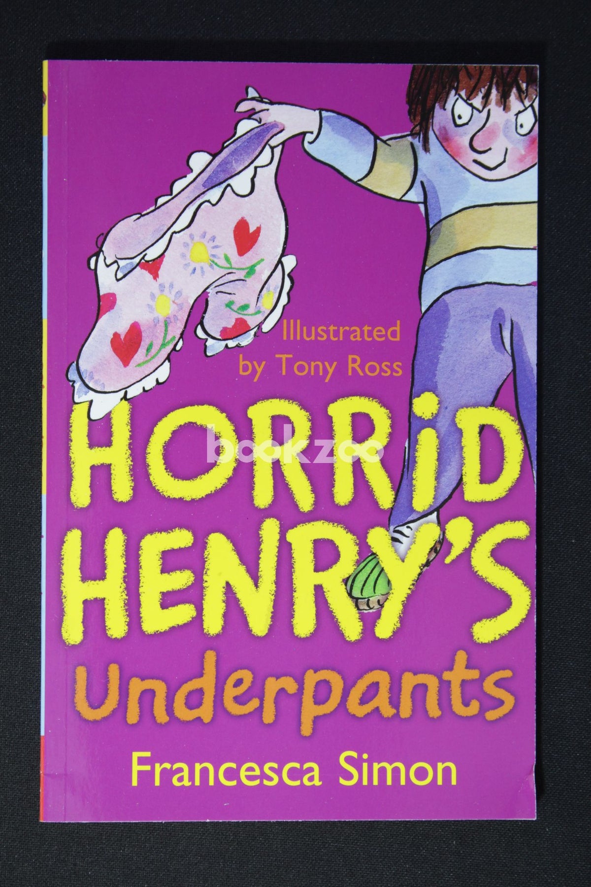 Buy Horrid Henry?s Underpants by Francesca Simon at Online bookstore bookzoo.in — Bookzoo.in