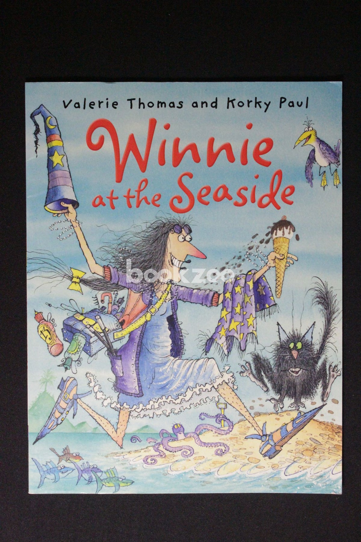 Buy Winnie at the seaside by Korky Paul, Valerie Thomas at Online ...