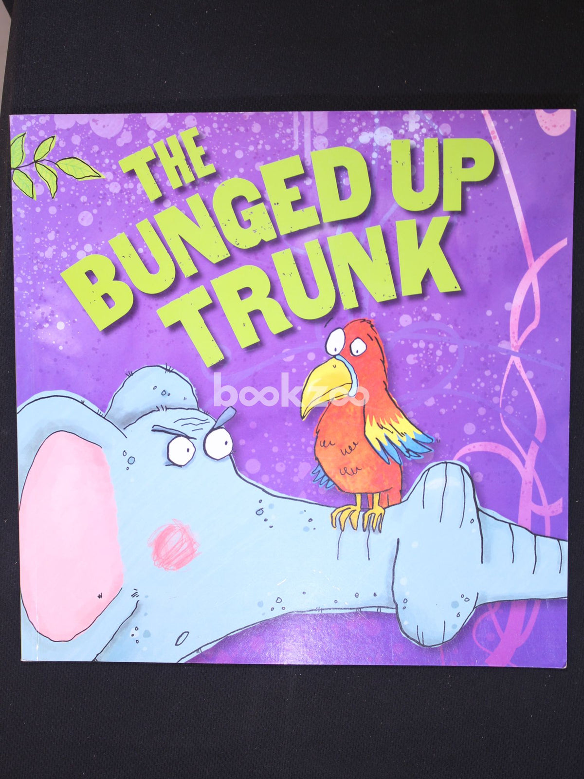 Buy The Bunged Up Trunk by Igloo Books at Online bookstore bookzoo.in — Bookzoo.in
